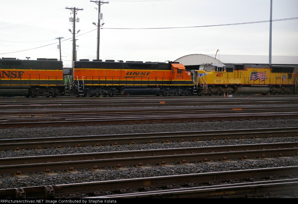 BNSF 1573
